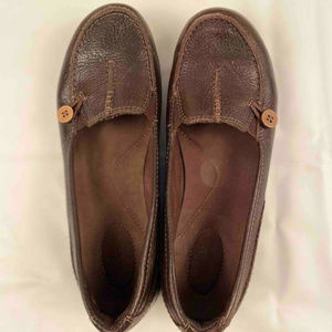 Clarks | Shoes | Clarks Womens Loafers Comfort Slip On Button 85 | Poshmark